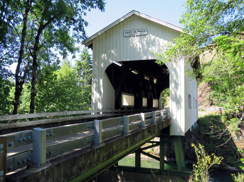 1943 Cavitt Creek Covered Bridge in Oregon